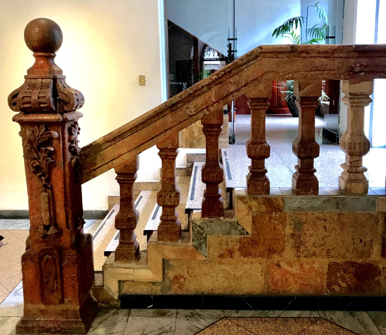 Alcaldia – Cuenca City Hall – A GUIDE TO CUENCA ARCHITECTURE