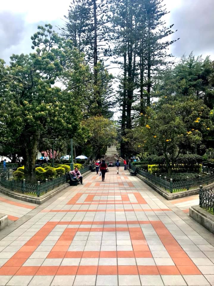 Parque Calderón – A GUIDE TO CUENCA ARCHITECTURE